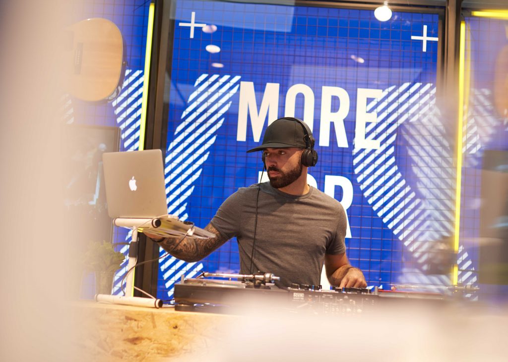 O2 Oxford Street - Fourmation